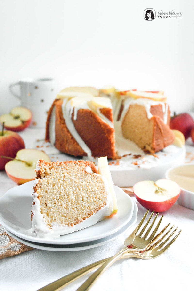 Spannende Saftiger Rhrkuchen Mit Apfelmus Bild